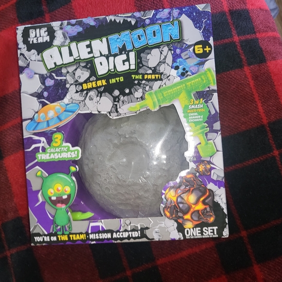 alien dig | Toys | Alien Dick Moon Rock Super Cool Where Your Kid Can ...